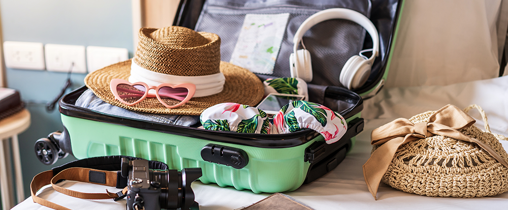 Best Wrinkle-Resistant Fabrics for Travel 2025